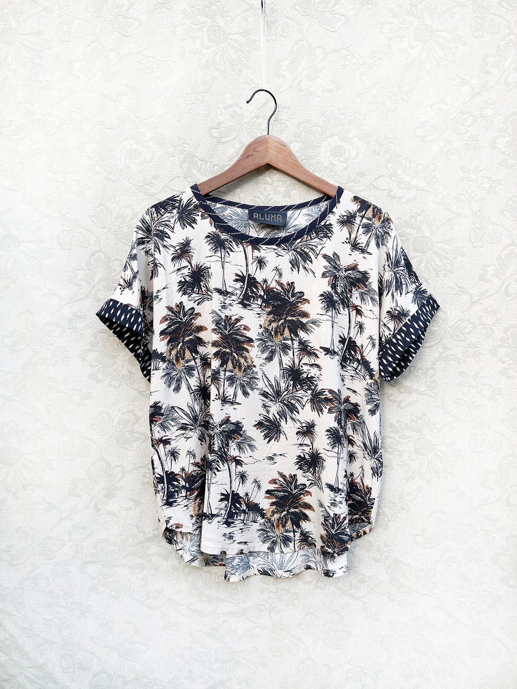 Unique Handmade Tops by ALUMA