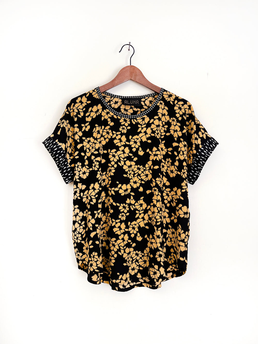 Unique Handmade Tops by ALUMA